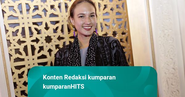 Nadine Chandrawinata Berduka Pendaki Meninggal, Kenang Momen Mendaki Carstensz | kumparan.com